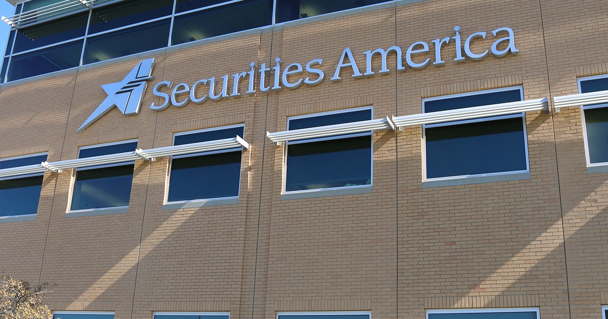 Securities America Snaps Up Two New Advisors