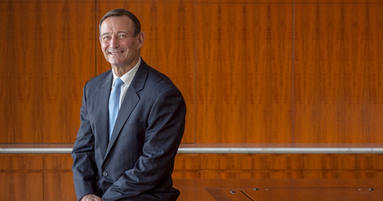 Former Pimco CEO Doug Hodge to Retire After 28 Years at Firm