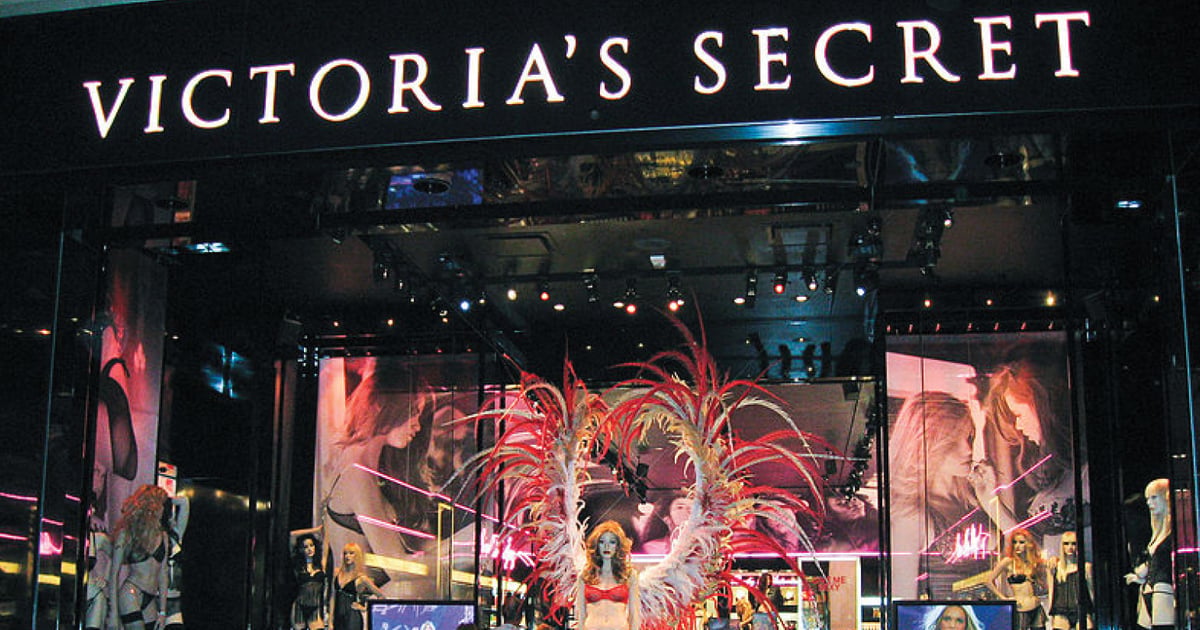 Victoria’s Secret Sells Control to Sycamore; Wexner Steps Down