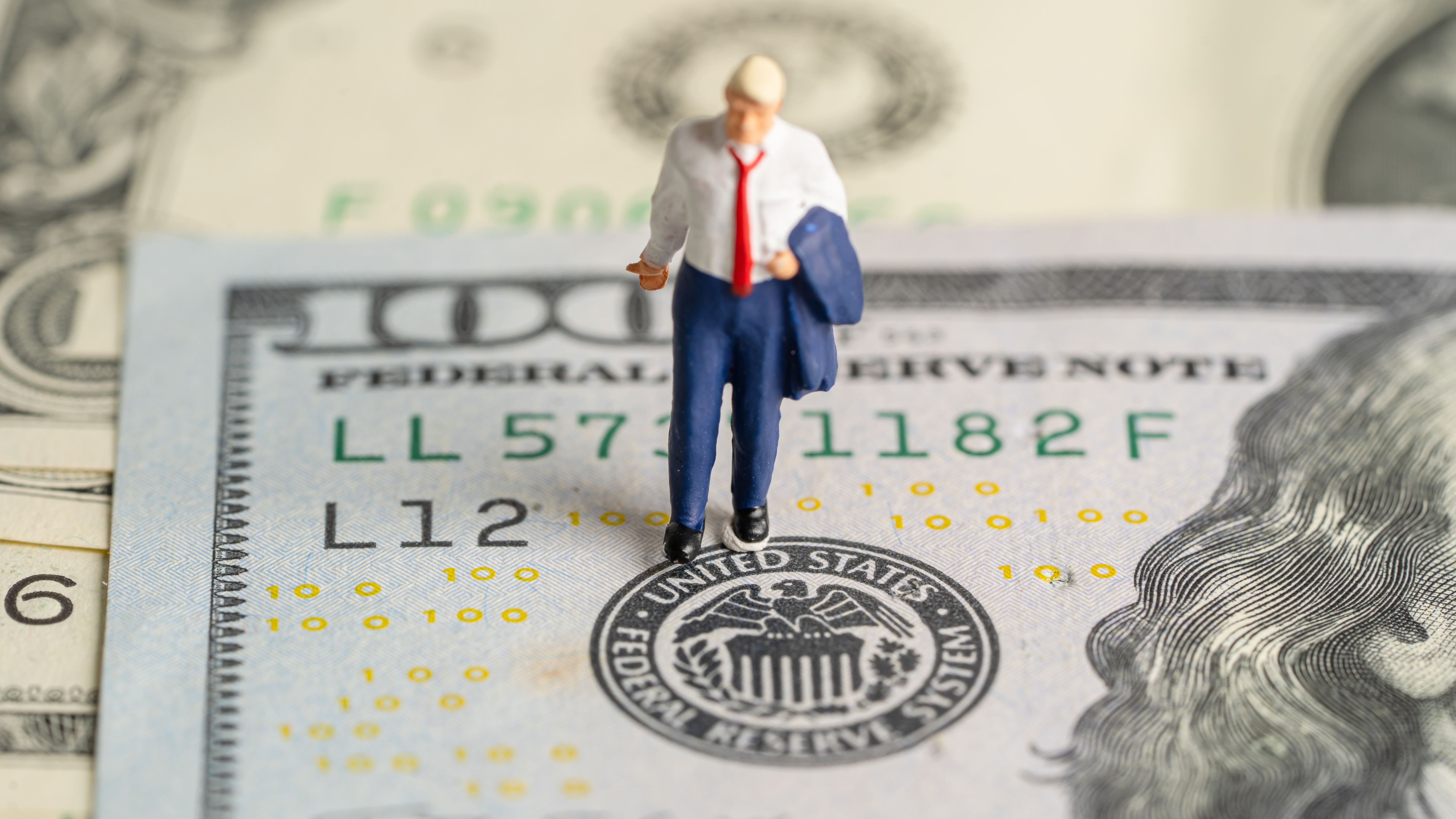 Mercados globais: impacto da virada dovish do Fed e reação em ações ...