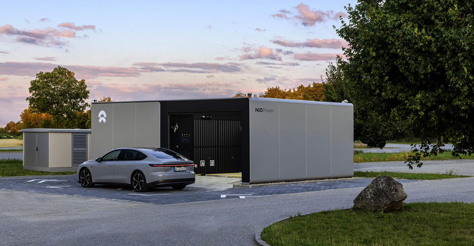 NIO and CATL Forge Partnership for EV Battery Swapping