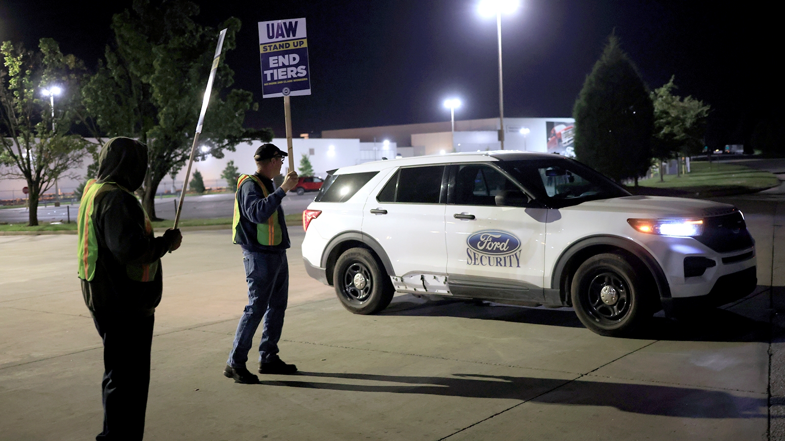 Ford, UAW Reach Tentative Agreement