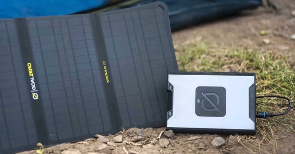 8 Portable Battery Banks Worth Knowing About