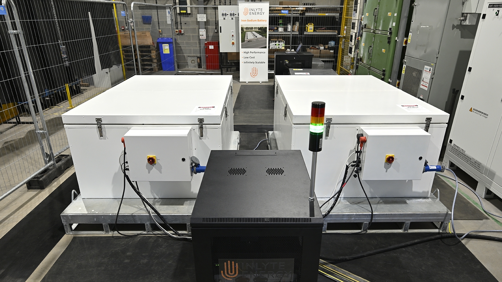 Iron-sodium batteries achieve 83% grid efficiency