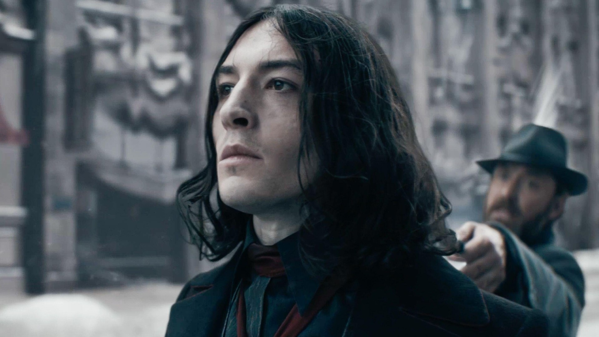 What is Ezra Miller's net worth in 2022? - TrendRadars