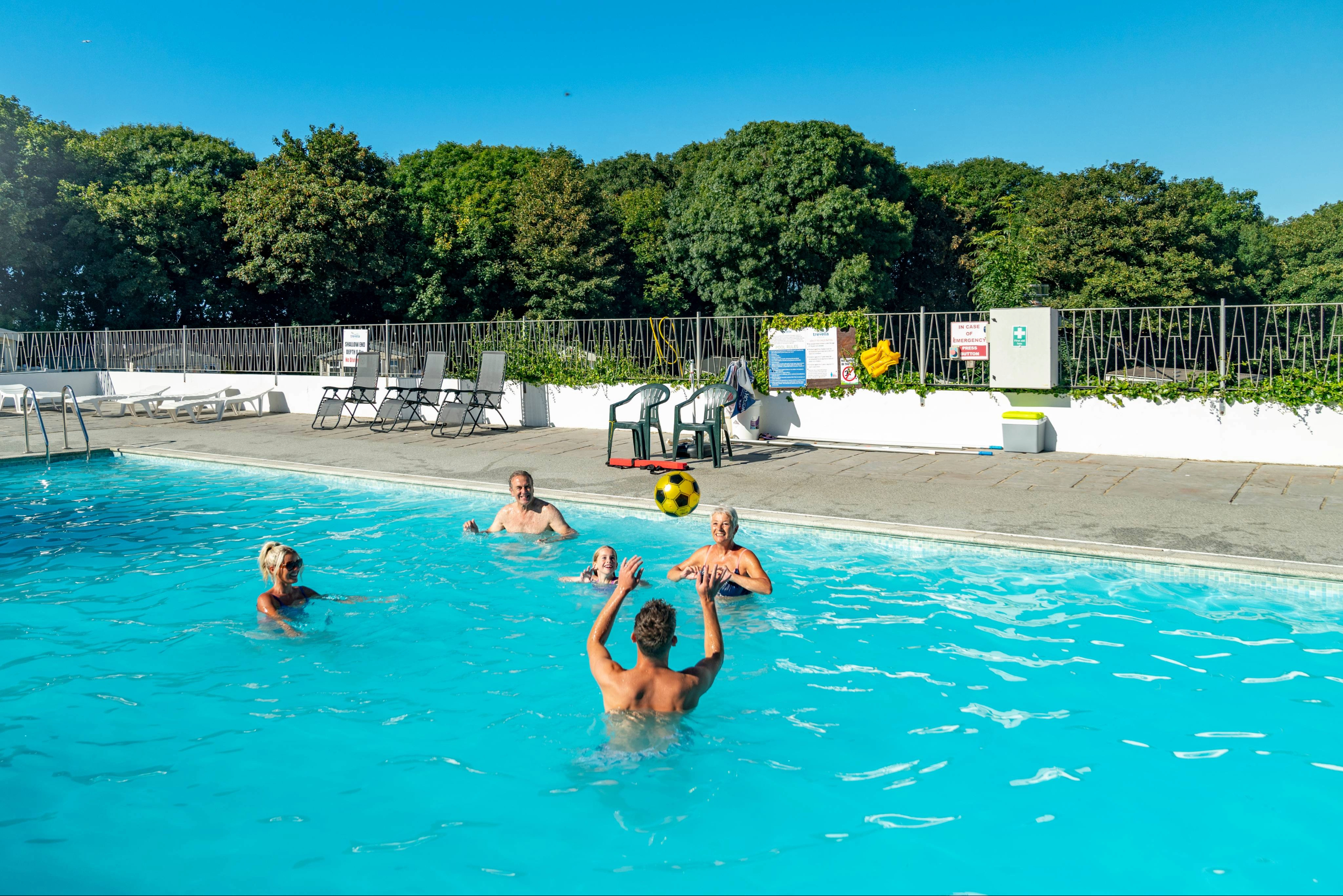 Trevella Holiday Park Cornwall | Caravan Holidays