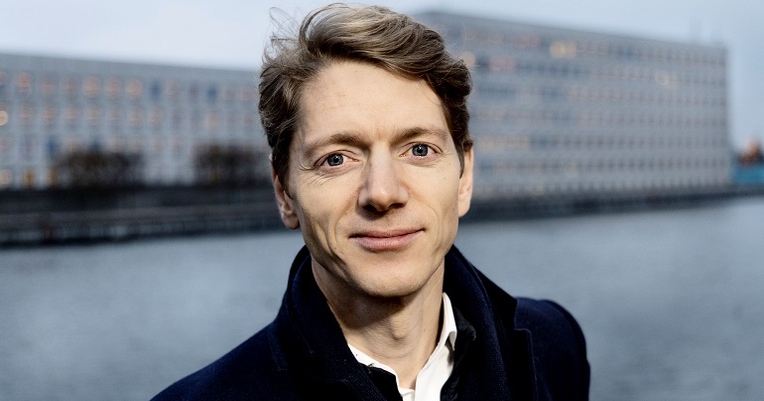 Fifth generation Robert Maersk Uggla to chair AP Moller - Maersk