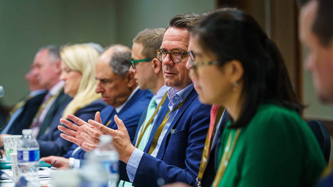 ILO sets seafarer minimum wage increases for 2026-2028