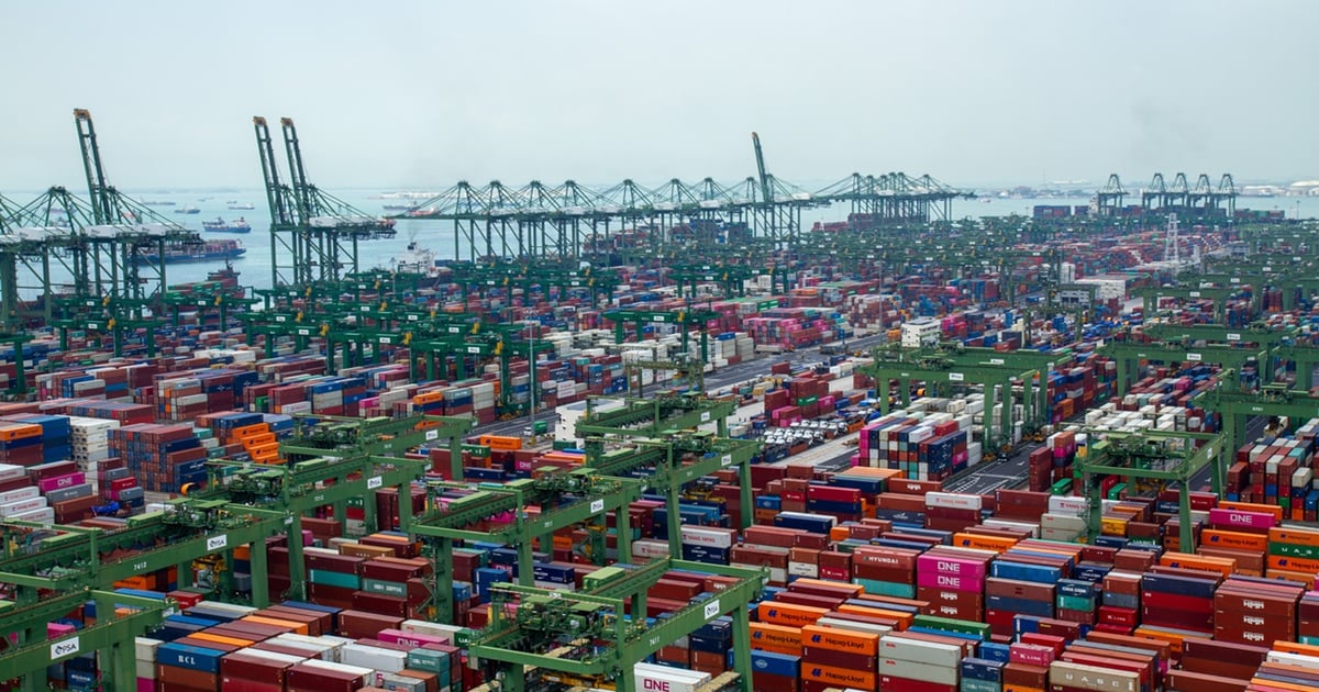 Singapore port average waiting time reduced less than a day