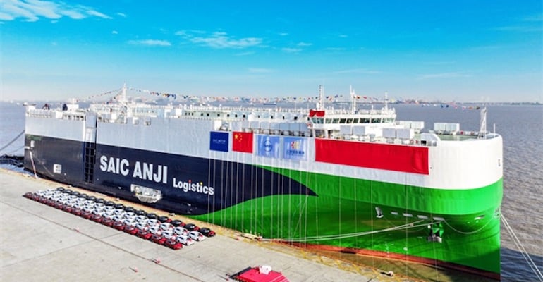 SAIC group launches world’s largest LNG-powered car carrier