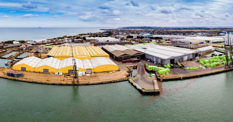 Delays boost English Channel unaccompanied freight