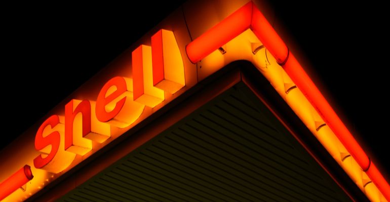 Shell aims to double LNG bunker tanker fleet by 2025