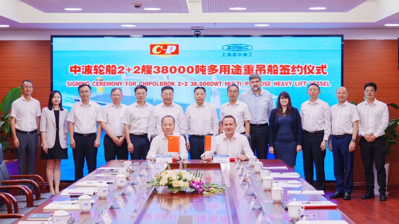 ZPMC expands into heavy lift vessel construction
