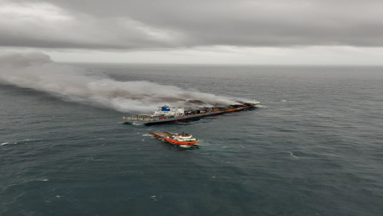 Maersk container ship adrift in mid-Atlantic after engine room blast
