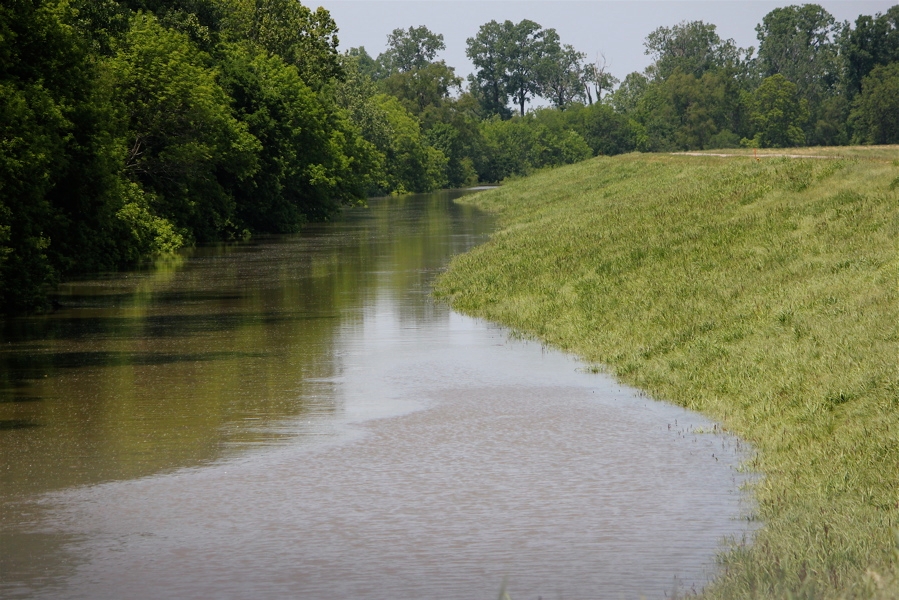 Corps of Engineers, Levee Boards watch for sand boils, levee breaks