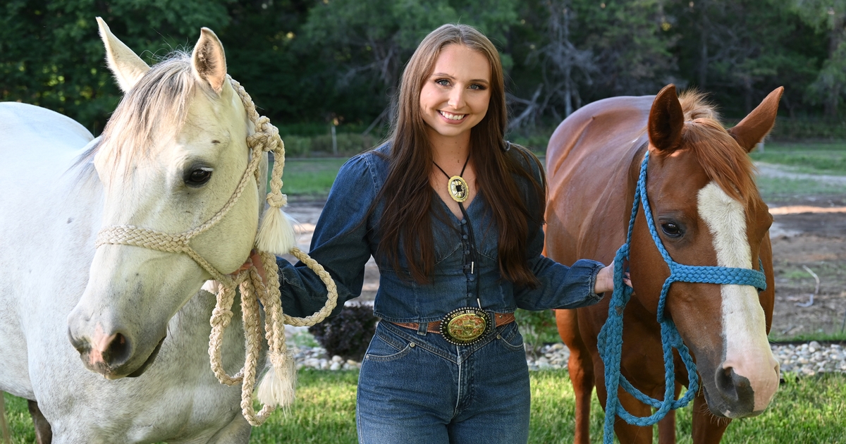 Rodeo queen offers horsemanship tips to beginning riders