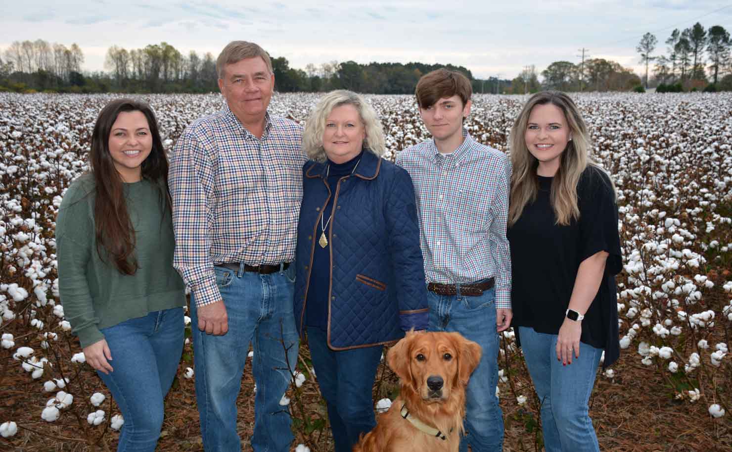 Lee Cromley receives 2022 High Cotton honoree for Southeastern States