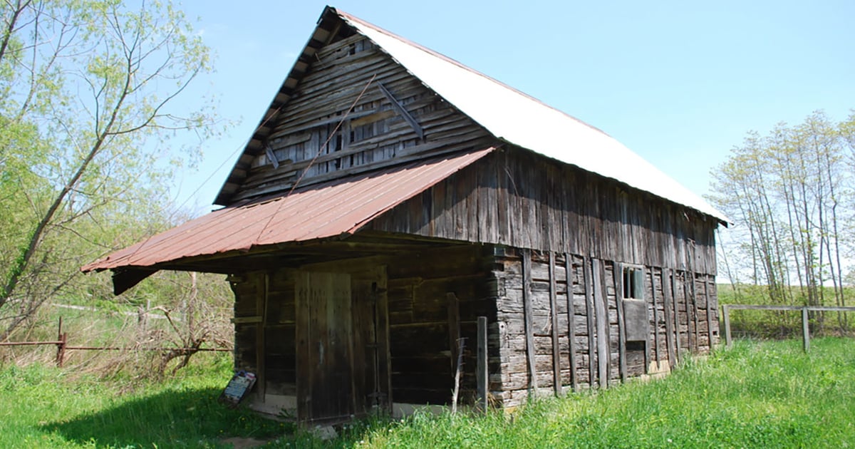 See the evolution of Indiana barns in photos