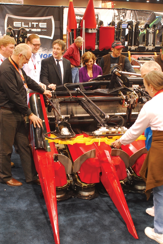 Geringhoff unveils revolutionary corn head | Farm Progress