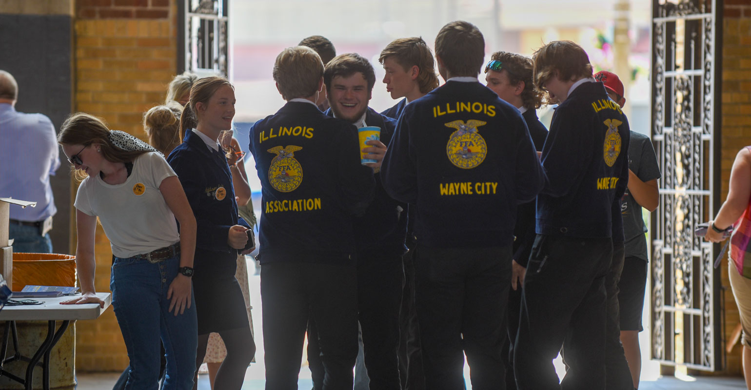 Illinois FFA elects new officer team