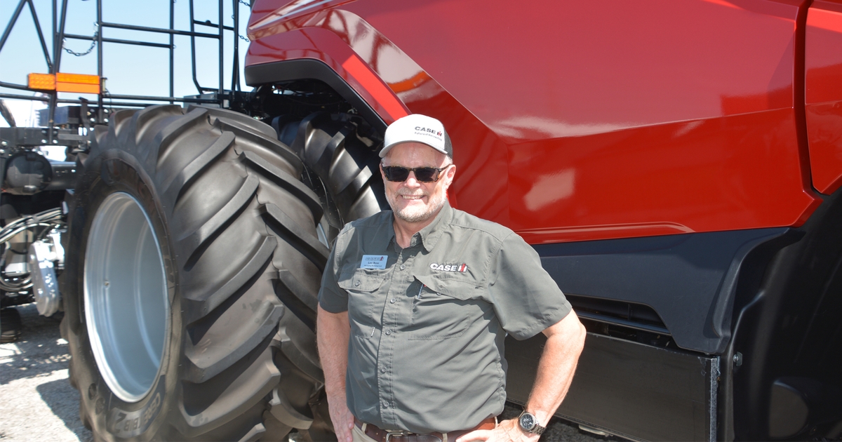 Check out Case IH’s new AF10 combine, corn head
