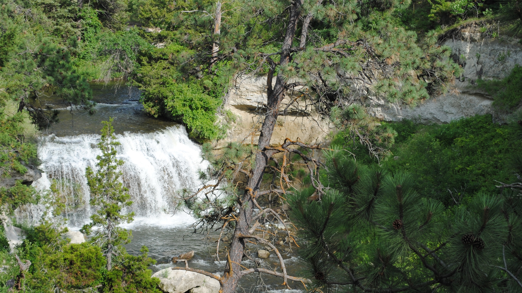 Snake River Falls: Nebraska's largest waterfall offers scenic views