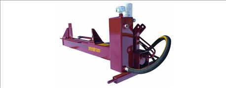 PTO-powered log splitter does the job