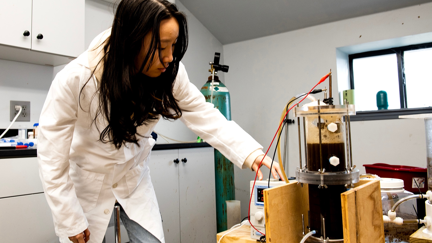 Prototype helps alleviate poultry litter runoff