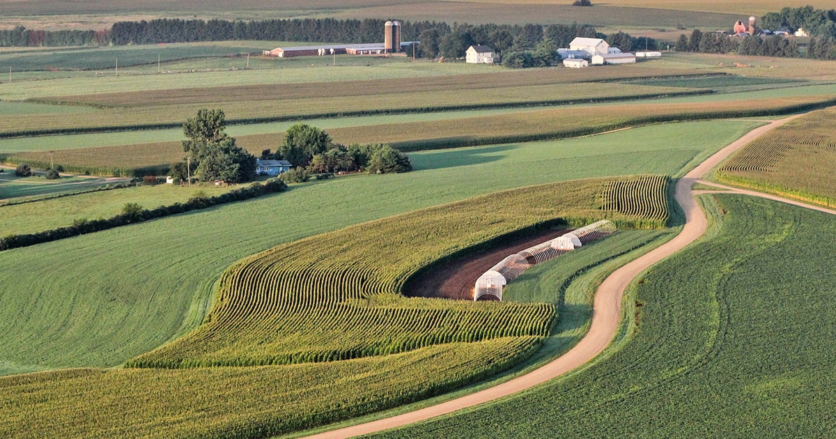 Considerations when buying, selling farmland