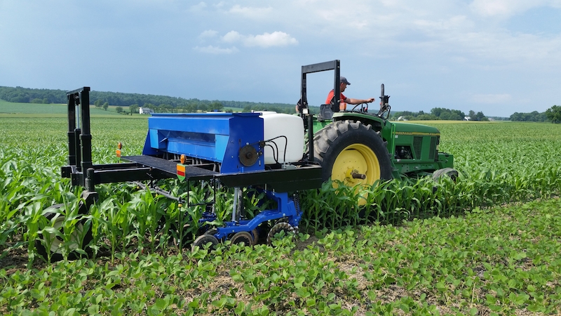 Interseeder applies nitrogen, herbicide and seeds cover crops in summer