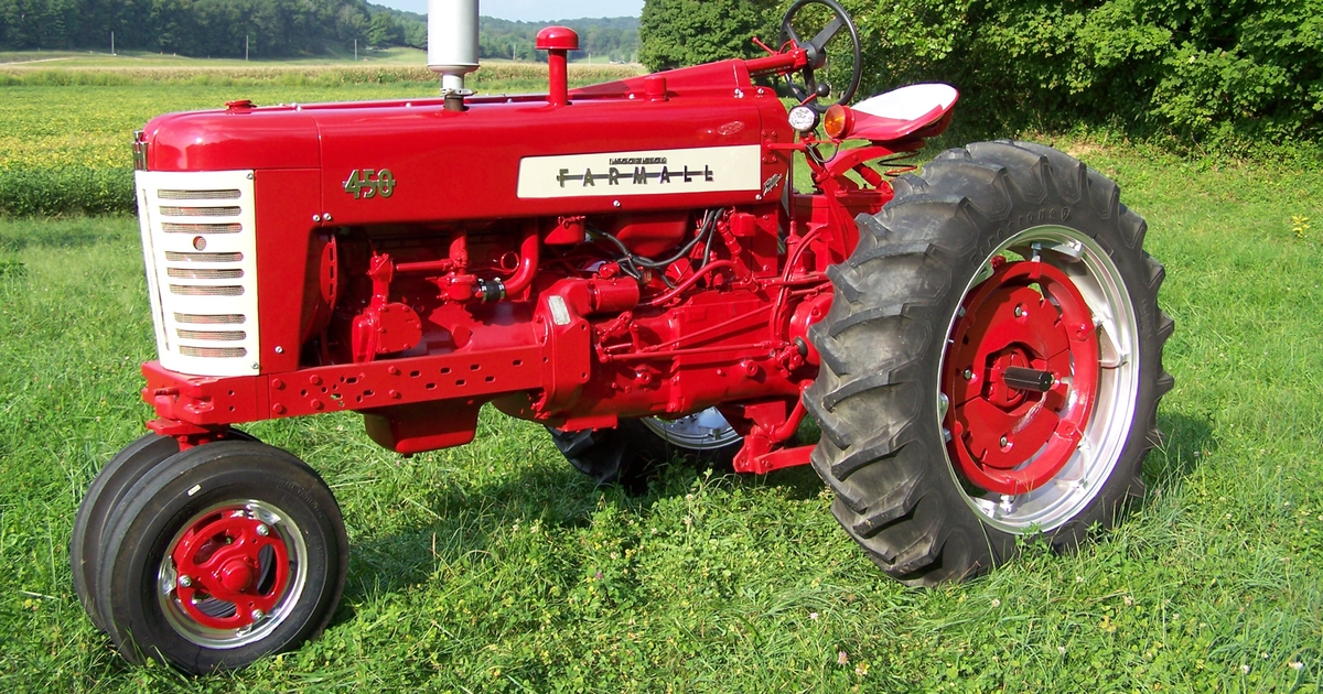 Restored IH 450 rekindles memories for farm boy
