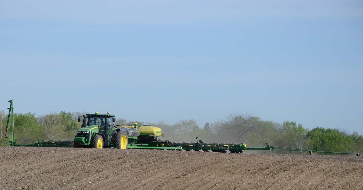 Gauging when planters roll
