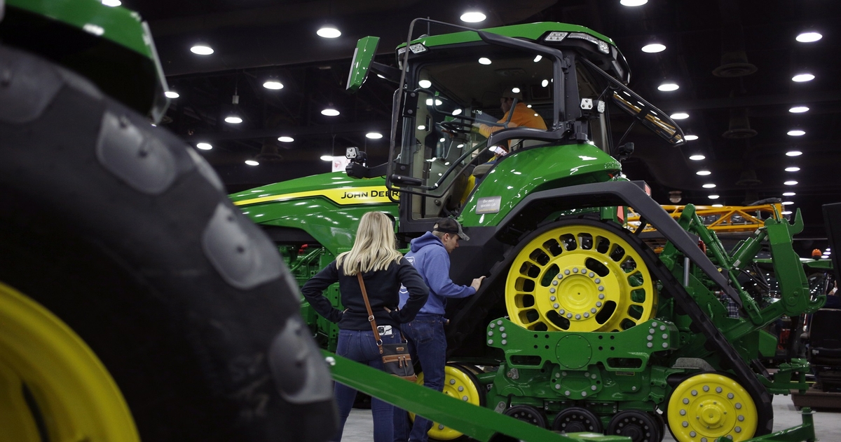 Deere’s outlook shows farm recovery is elusive