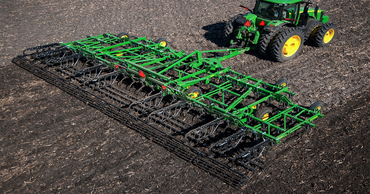 John Deere’s new tillage tools built for higher speed, tough soil