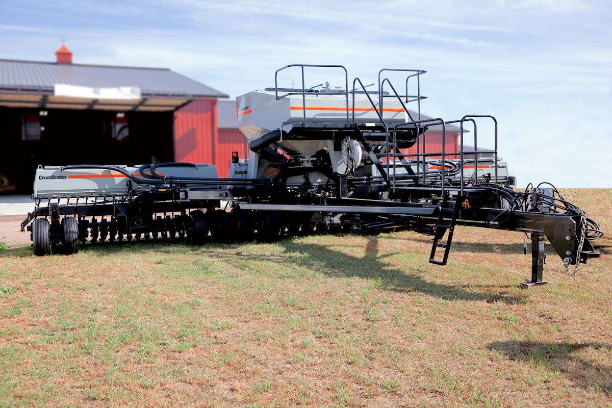 Clean-running skid-steers, big rig options and tech | Farm Progress