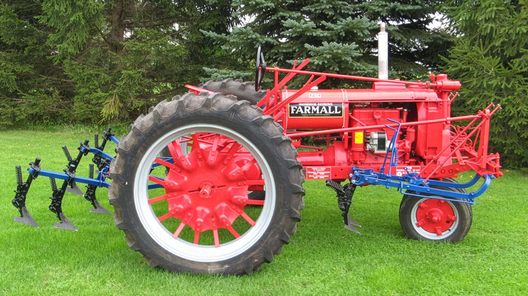 Farmall F-14 survives Dust Bowl, Depression and a barn crash
