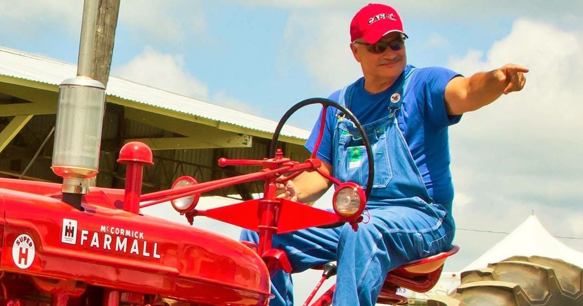 Max Armstrong: Farm boy at heart