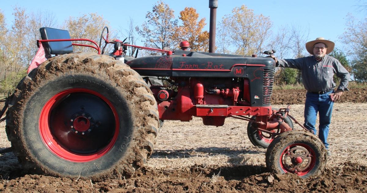 1946 Farmall M enjoys second life as ‘Farm Rat’