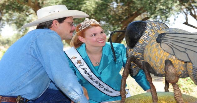 Photos — Alyssa Fine reigns as honey bee queen | Farm Progress