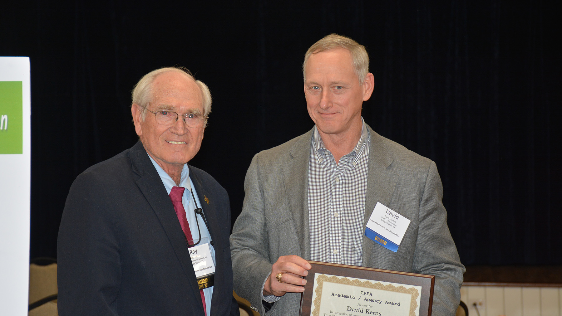 David Kerns receives TPPA's Norman Borlaug award