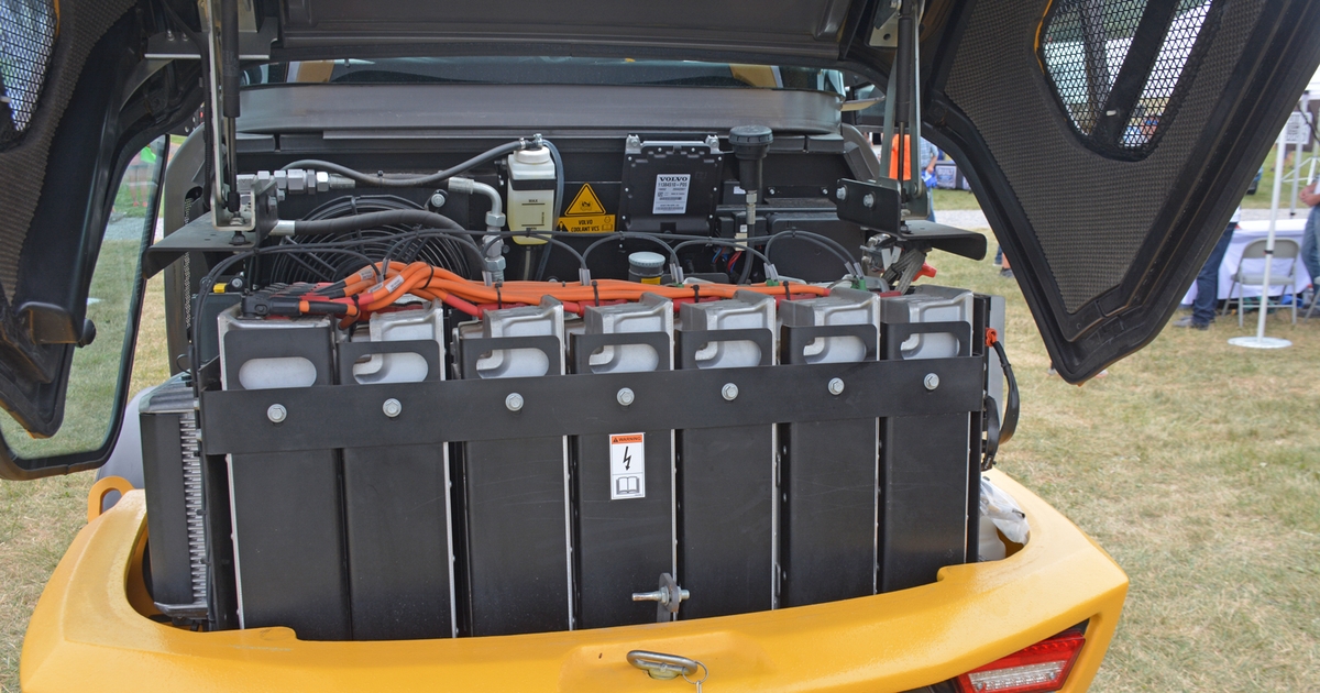 Volvo shows fully electric construction machines