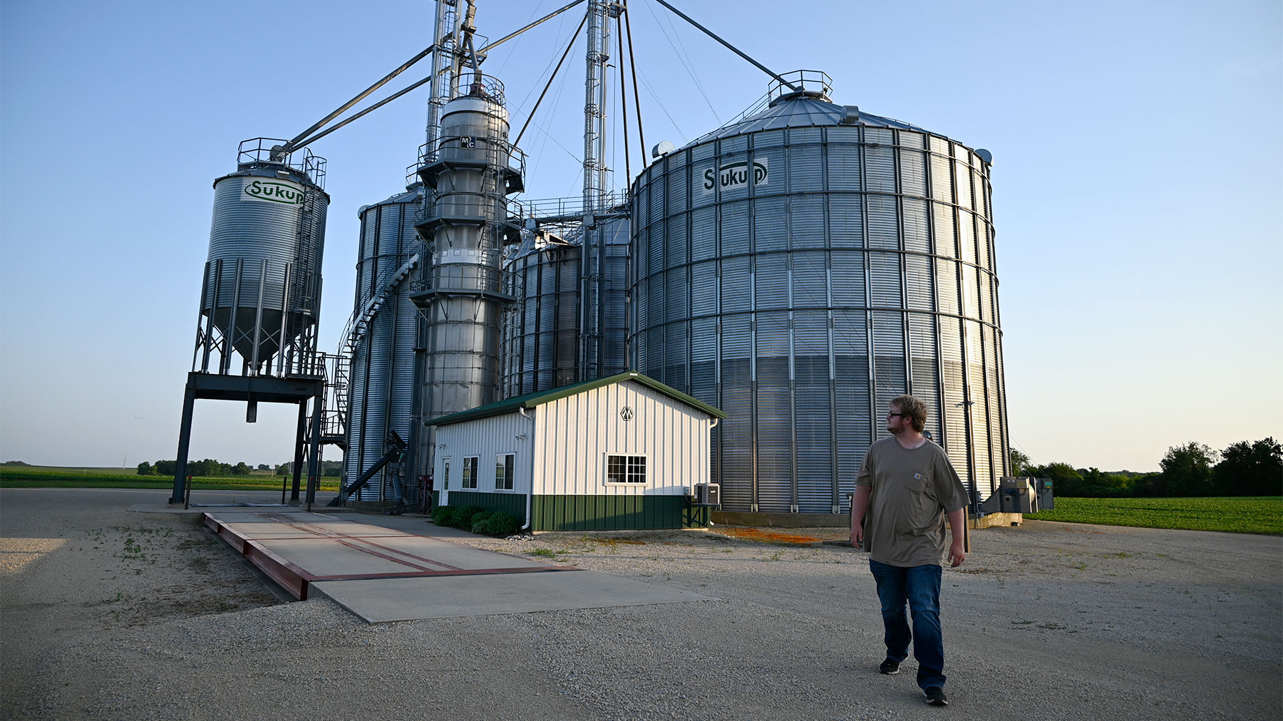 Comparing farm sprayers: Drones, ground rigs and planes