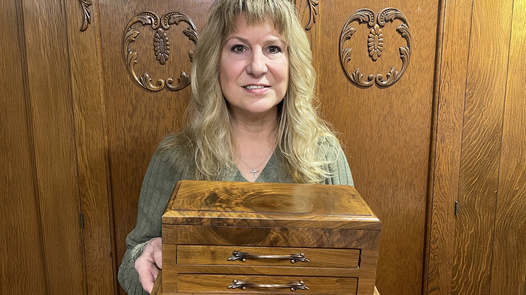 Memories stored in a 4-H jewelry box