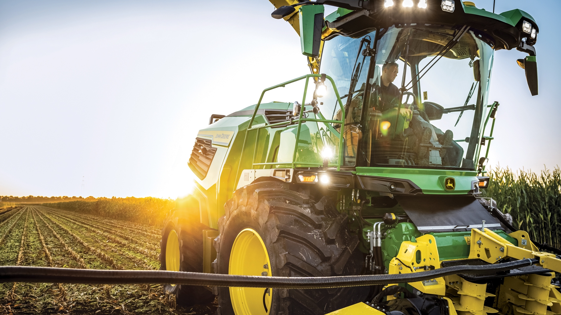 John Deere launches advanced F8 and F9 forage harvesters