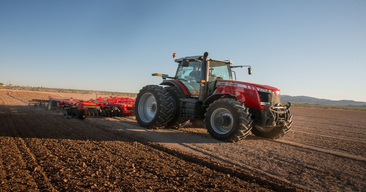 New Massey Ferguson technology in 8700 series high-horsepower tractors