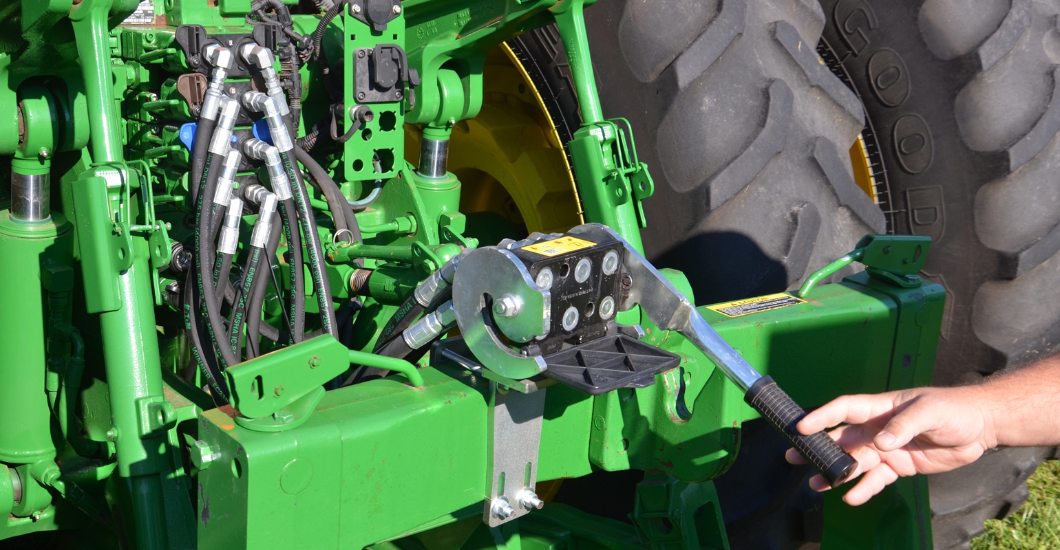 Quick hydraulic coupler saves time, frustration
