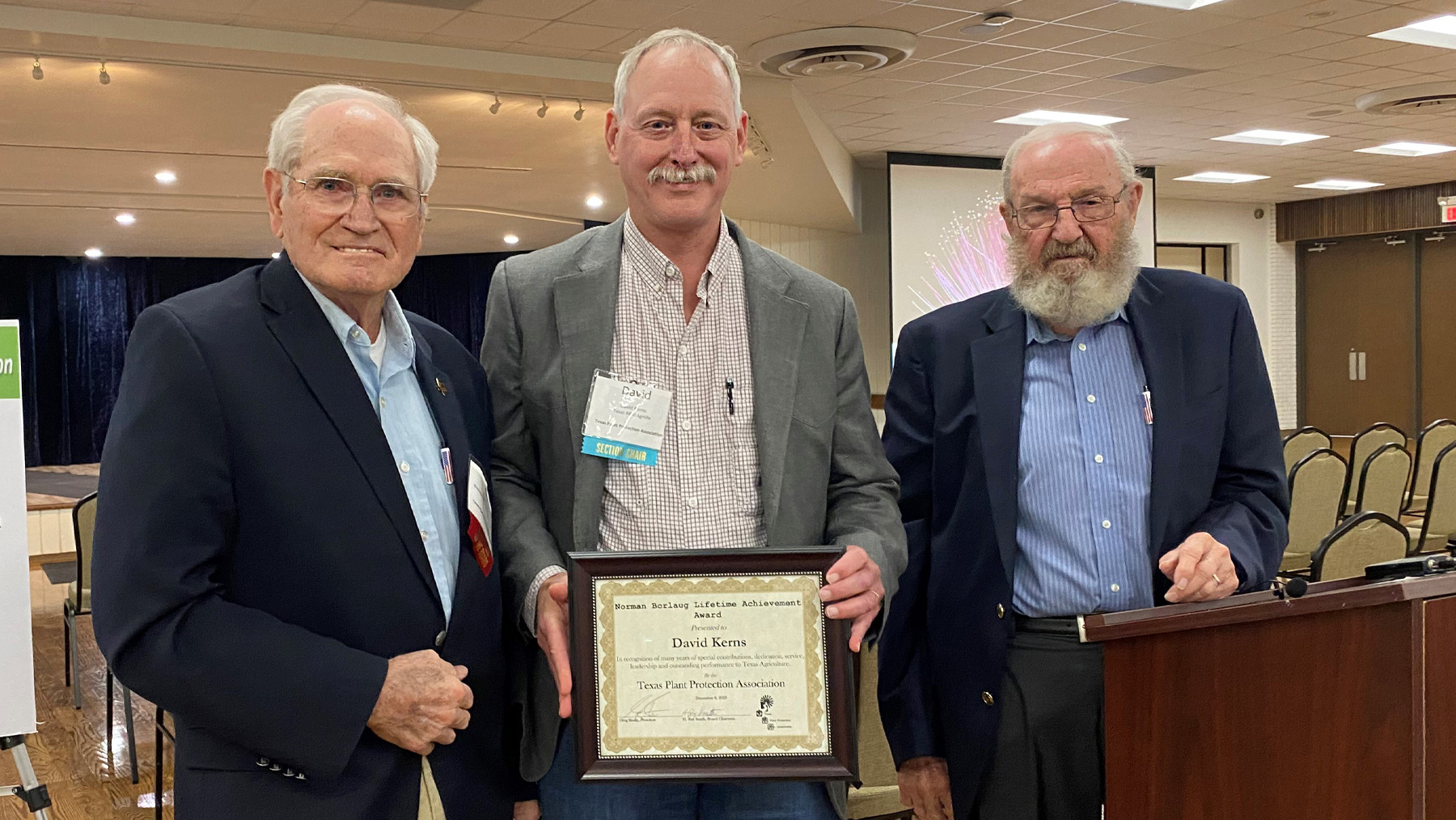 David Kerns receives TPPA's Norman Borlaug award