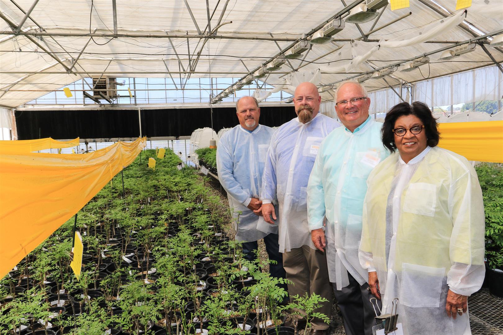 Cal Poly Pomona dedicates greenhouse to Asian citrus psyllid fight