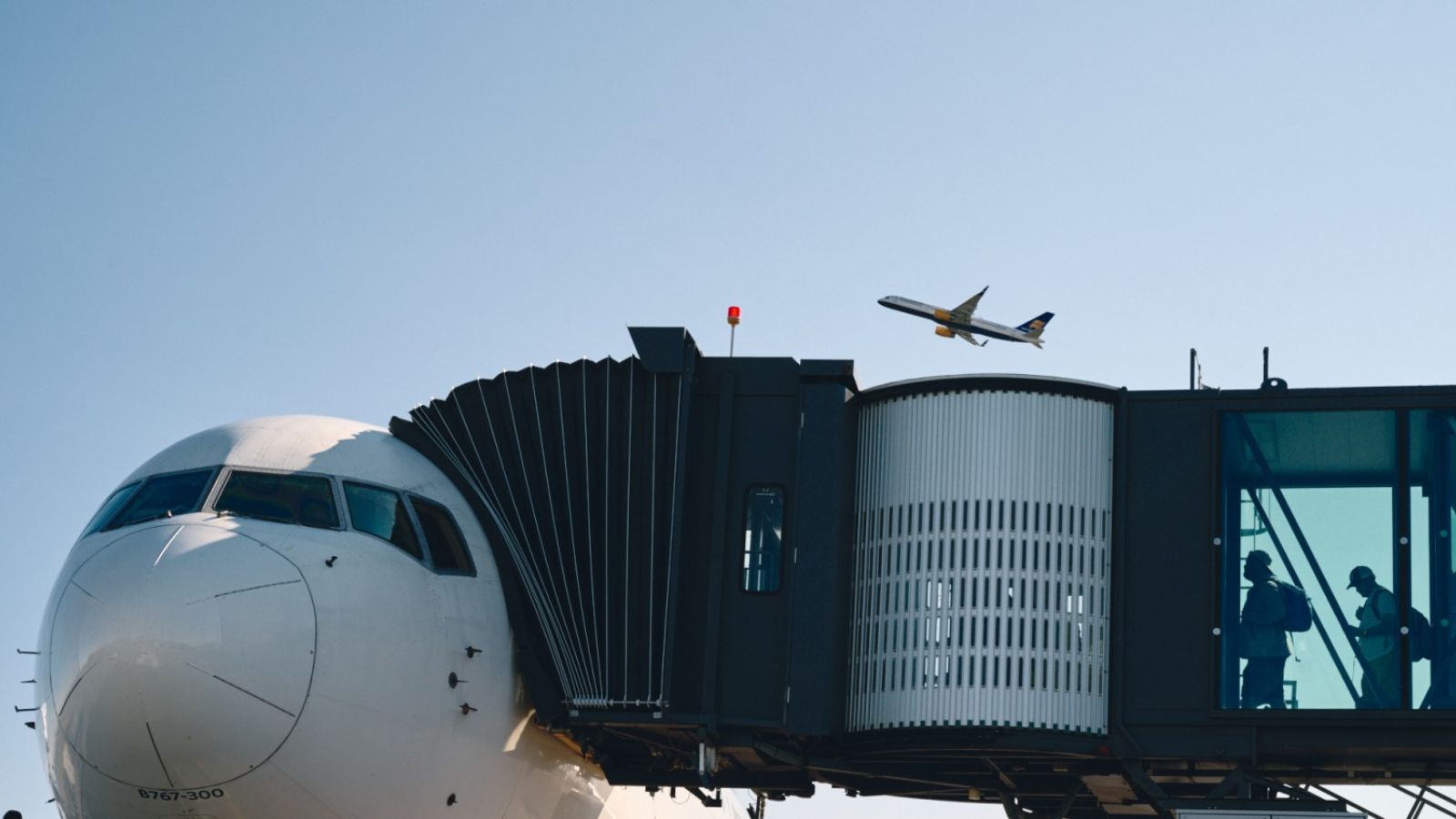 About the Isavia group