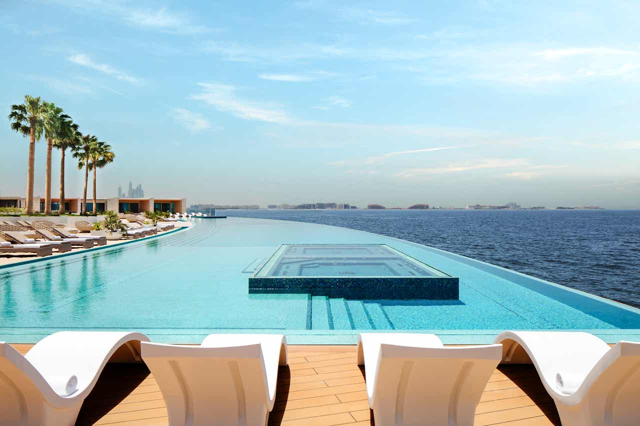 5 spektakuläre Infinity-Pools in Dubai | DERTOUR